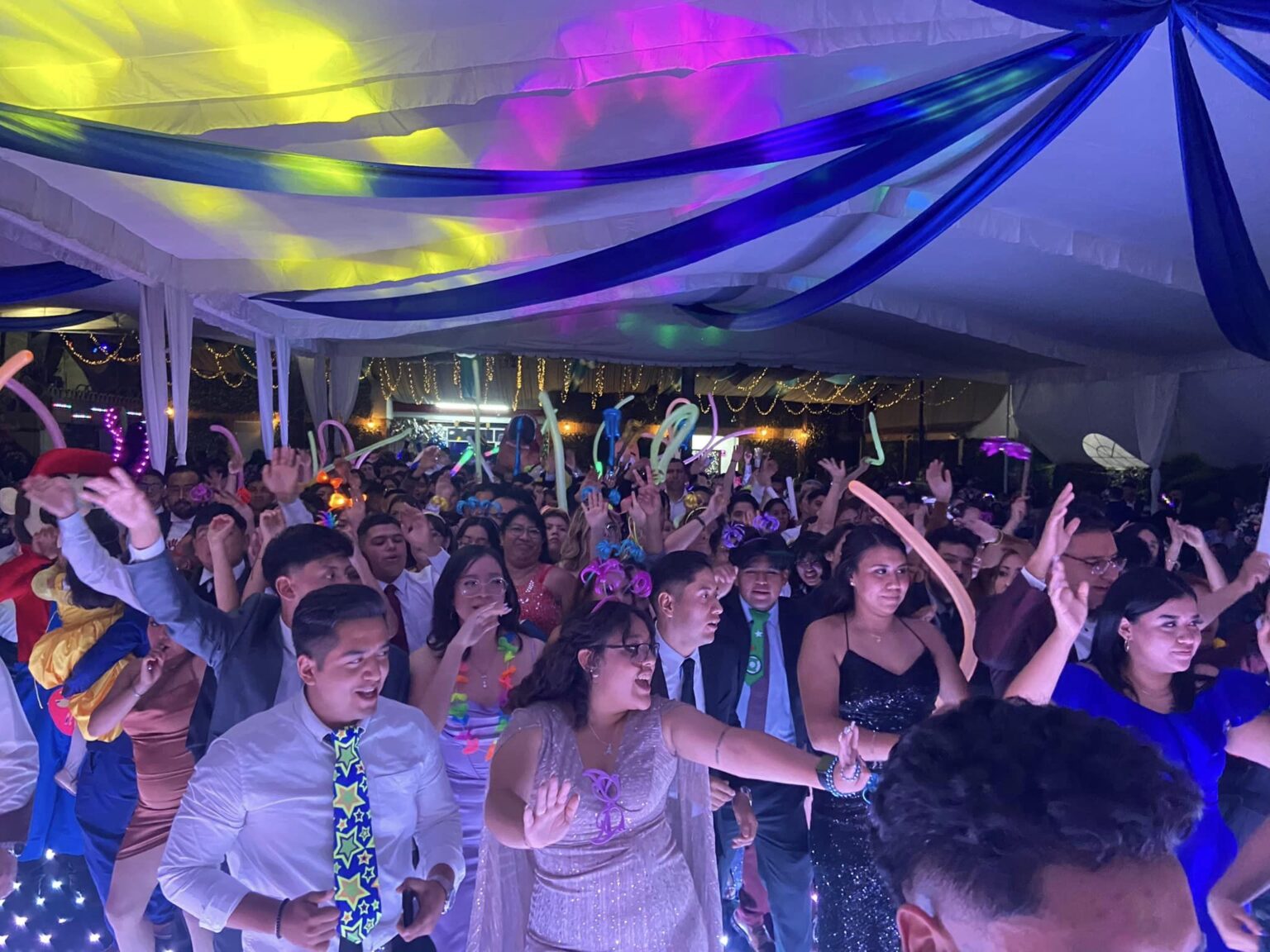 ¿Cómo organizar una fiesta de graduación? | Lista COMPLETA